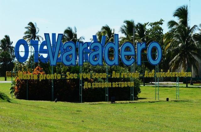 Entrada-a-Varadero-Cartel-de-Varadero | Radio Miami Today