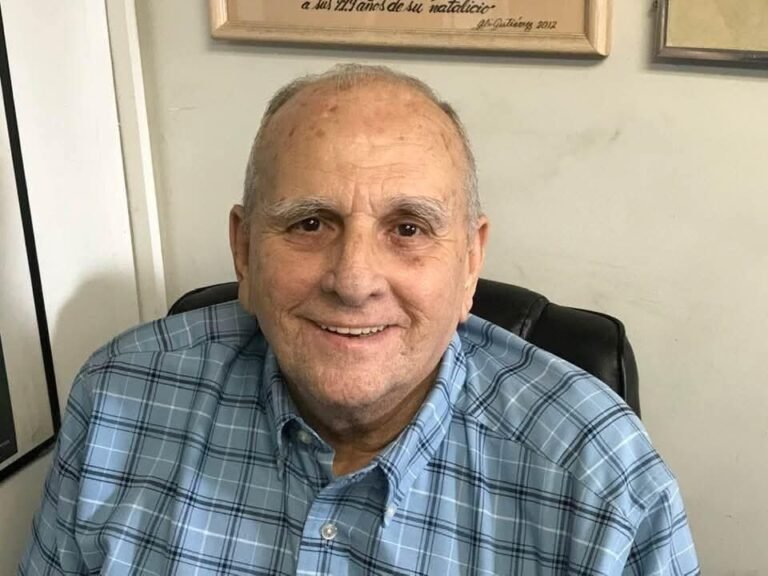 Murió Roberto Solís quien cumplió siempre con sus ideales | Radio Miami ...